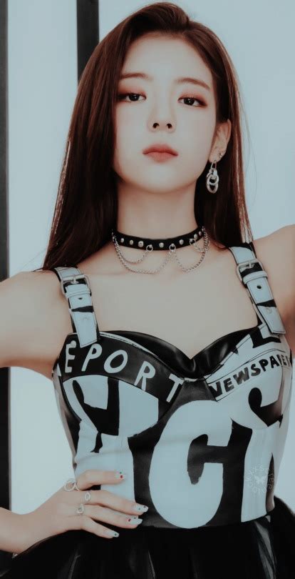 Ryujin Yeji Lia Itzy Simple Like Or Reblog Tumbex