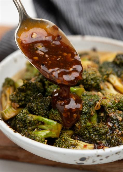 Broccoli With Garlic Sauce The Flavours Of Kitchen