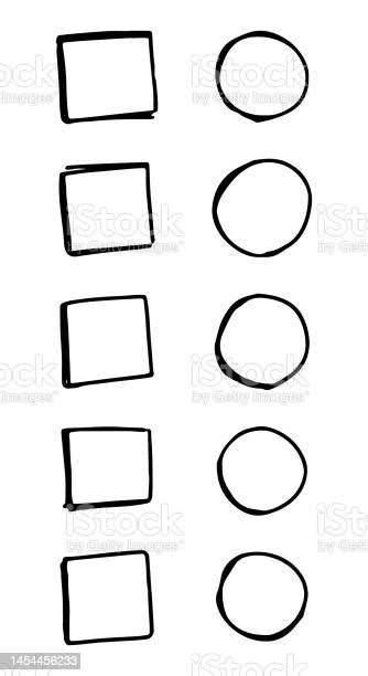 사각형 체크리스트를 위해 셀에 동그라미를 그립니다 할 일 낙서 스타일의 빈 템플릿을 나열합니다 일일 계획 일기 메모를위한 클립 아트 손으로 그린 벡터 디자인 요소입니다