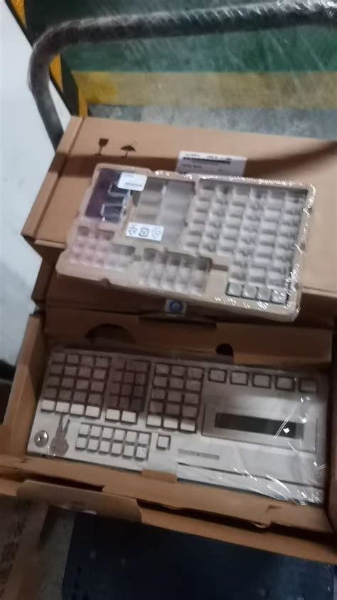 Toshiba 67keys Keyboard With Lcd Display Msr And Lock P N 3aa01198400 Fru P N 3ac00613100