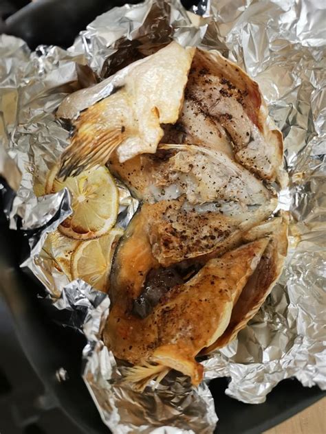 【空气炸锅烤三文鱼头的做法步骤图】今日中午食咩嘢下厨房