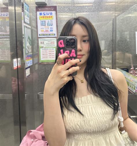 지금 몇 신디🔫 옥지 배넷털 미는게 좋타고 하더니… 실호ㅏ…야 누구세요 Instagram