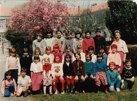 Photo De Classe Ce2 De 1981 Ecole Aixe Sur Vienne Aixe Sur Vienne