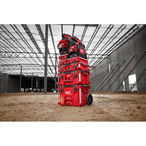 Milwaukee Packout 22 In Medium Red Tool Box 75 Lbs Capacity And