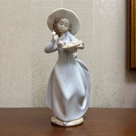 Порцелянова статуетка Lladro «любування — ціна 5600 грн у каталозі Статуетки Купити товари для