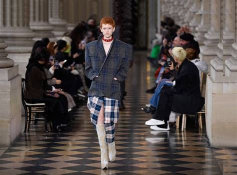 패션엔 종합 다이나믹 런웨이 2023 Fw 파리 패션위크 트렌드 키워드 11