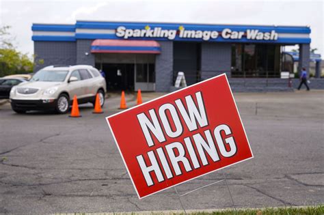 709000 Seek Us Jobless Aid As Coronavirus Pandemic Escalates