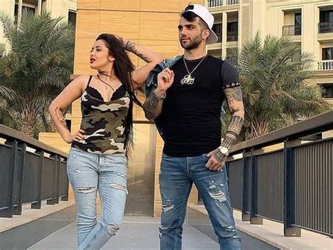 جدول نیلی افشار بیوگرافی نیلی افشار