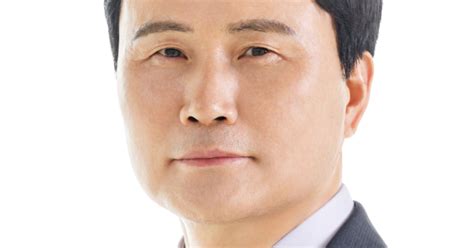 [단독] 이희근 포스코 사장 “美 철강 관세 유연하게 대응···파고 잘 넘겠다”