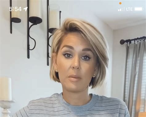 Pin By Natalie Morrison On Short Hair Short Hair Styles Medium Hair
