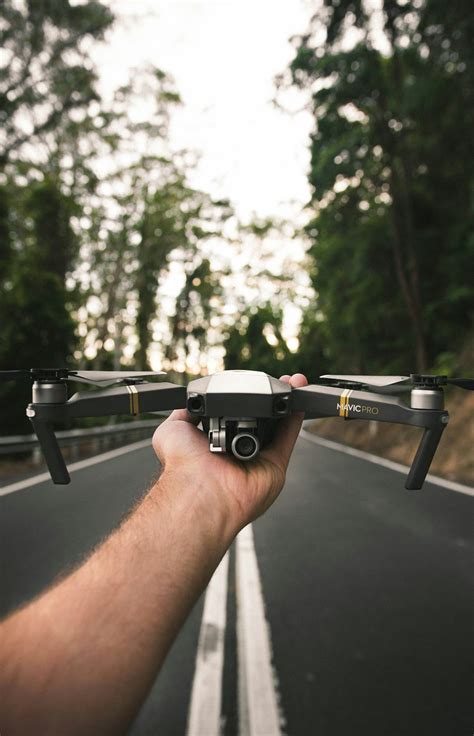 Drones Deployed To Look For Missing Runner As Police Tell Public Not To Join Search Red Reef