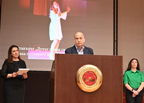 УНСС 450 ученици участват в Националния турнир по английска реч и дебати 2023 на който