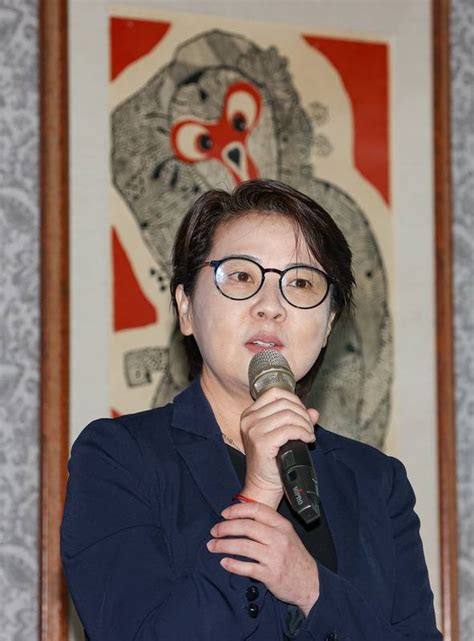 藍白合會前會登場 黃珊珊喊話不要浪費時間圖 中央通訊社 Line Today
