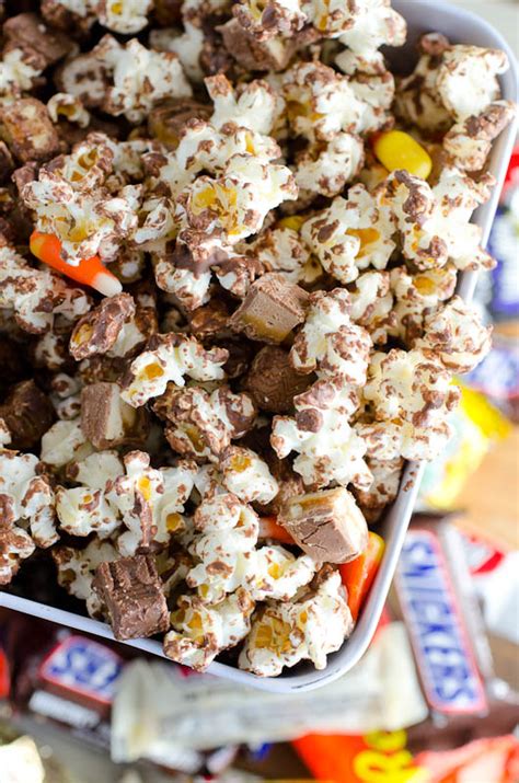 Chocolate Candy Bar Popcorn