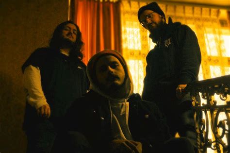 Dvst Feat Consvmer Veröffentlichen Erste Single Mit Video Zu Opportunist