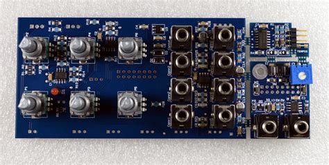 Monotron E Pulp Logic