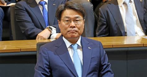 현직 회장 ‘셀프 연임 특혜 없애는 포스코 차기 회장 선임 절차 돌입