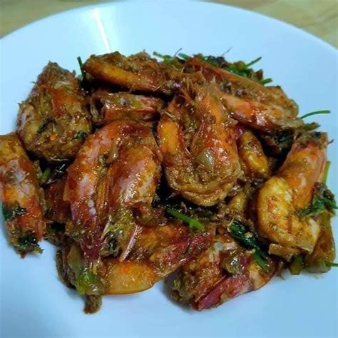 မိသားစု Online Cooking Foodstuff ဒီနေ့မနက်ကင်တဲ့တီလာပီးယားငါးကင်ပါ ငါးကိုသန့်စင်အောင်ဆေး ပ