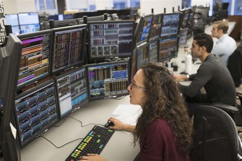 What Is A Trader And What Do Traders Do