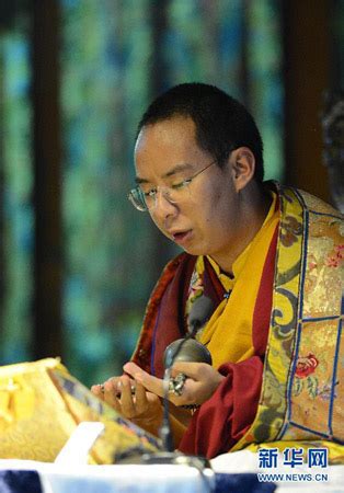 第十一世班禅赴西藏日喀则扎什伦布寺讲经