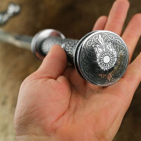 Corvus Medieval War Hammer Etched Wulflund