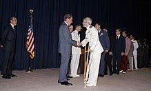John Mccain Wikipédia A Enciclopédia Livre