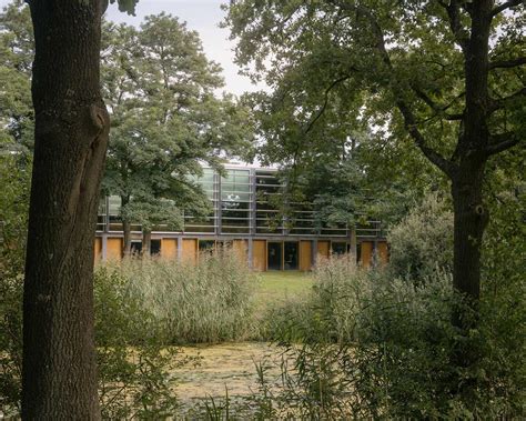 Civic Architects And Vdndp Carve Out Geo Faculty Of Itc With Four Atria Taking Landscape Inside