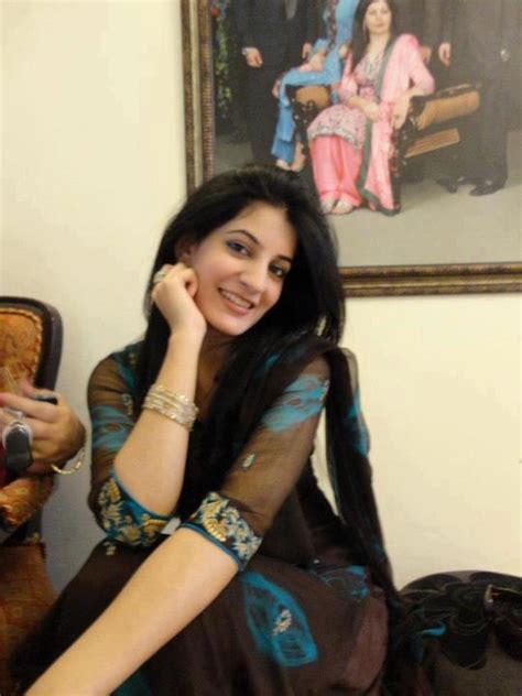 Hot Pakistani Beautiful Girls Wallpapers Hd Wallpapers