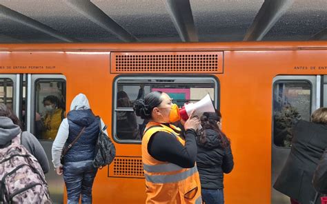 Mujer Se Lanza A Las V As Del Metro En Cdmx