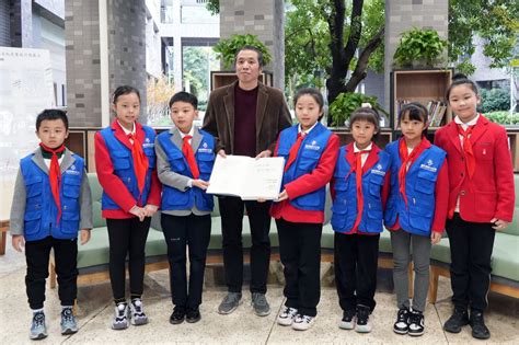 中心夏庆友教授受聘重庆人和街小学校科学副校长 生物学研究中心