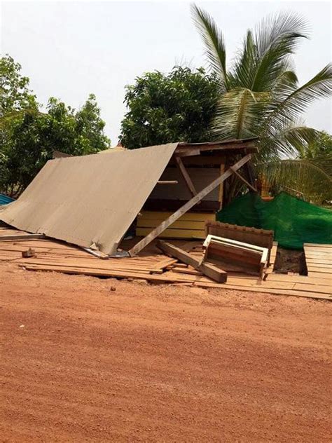 នាយកសាខាកាកបាទក្រហមកម្ពុជាខេត្តព្រះវិហារនាំយកអំណោយមនុស្សធម៌