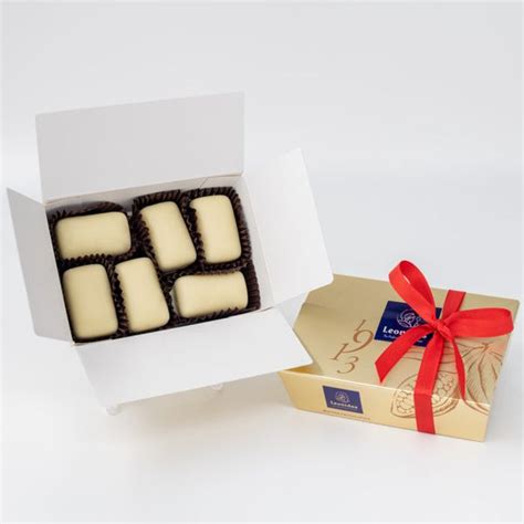 6 Manon White Mini Ballotin Box Leonidas Brighton