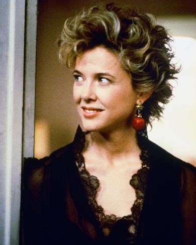Annette Bening The Grifters Photo Short Wavy Hair Short Hair Styles