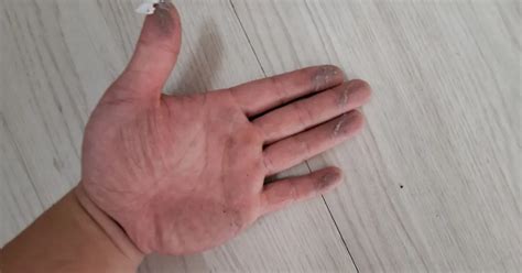 처음 상태 사진찍어 보내주시고 작업에 집중하셨다가 끝난 후 완료사진 보내주십니다 ~ 항상 친절하게 설명해주시고 답변도 잘해주셨습니다 만족합니다 숨고 숨은고수