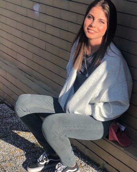 Jornalista Da Tvi Sofia Oliveira Assume Namorada Rita Flashes Flash