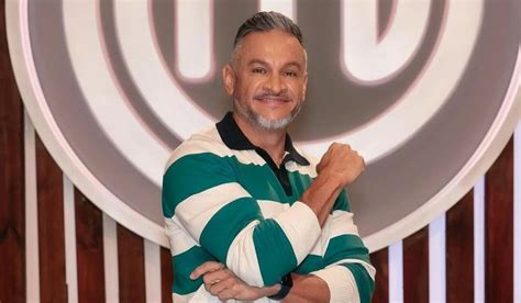 51 річний Ектор Хіменес Браво показав свою маму яка живе в Колумбії повернувся на свою