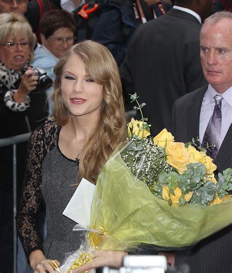 Taylor Swift Beautiful Close Up Stills Hot And Sexy World Model Girls