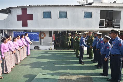 ဧရာဝတီမြစ်ကြောင်း တစ်လျှောက်ရှိကျေးရွာများမှ ဒေသခံပြည်သူများအား ကျန်းမာရေးစောင့်ရှောက် မှုလုပ်ငန