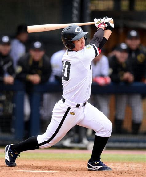 박지홍 제대로 맞은 3루타~ 포토