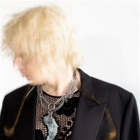 Mothé Shares New Single ‘claw