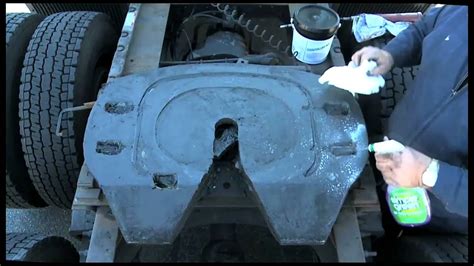 How To Grease Trucks Greasing The Fifth Wheel With Magnalube Gx Extreme Pressure Grease Youtube