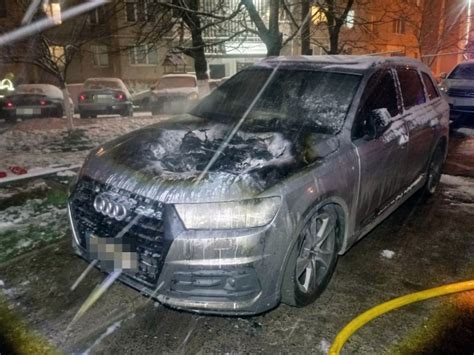 Стало відомо чиє авто підпалили вночі у Рівному Волинь Infa