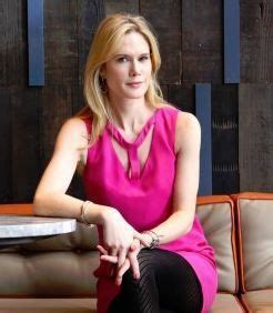 Cabot X Benson Stephanie March Celebrities Female Moda Fashion
