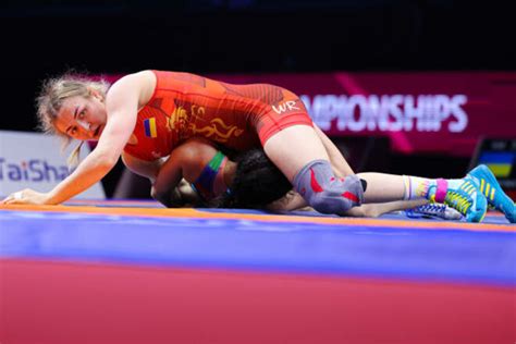 Вольная борьба Украинка с красивым камбэком вышла в четвертьфинал ОИ Читайте на Ukr Net