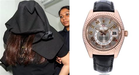 Wanita Bergelar Datuk Curi 2 Utas Jam Rolex Milik Suaminya Pegawai