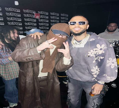 Bad Bunny Hace A Un Lado Su Ajetreada Agenda Para Ver En Vivo Al Dj