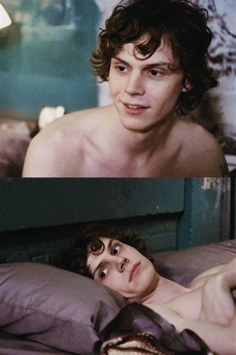 Evan Peters Shirtless Pictures