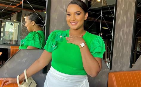 Photos Chic Et Classe Eva Réconcilie Le Vert Et Le Blanc
