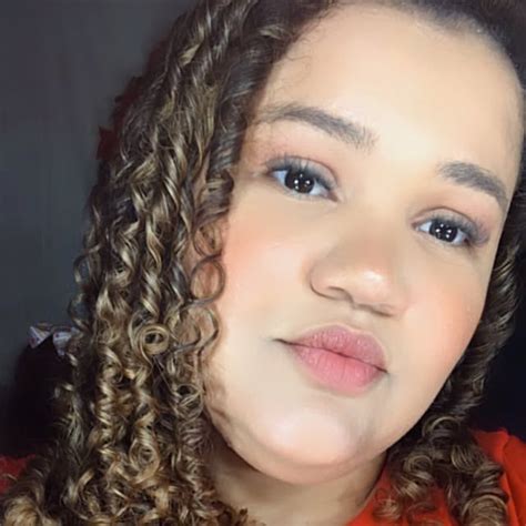 Micaela Helena Micaelahelena • Threads Say More