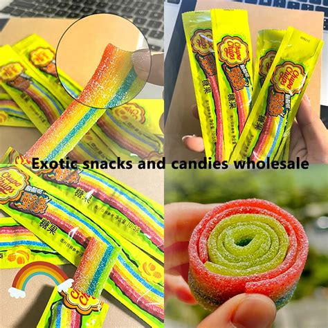 Wholesale Fruit Flavored Candies Chup Sour Gummy Long Rainbow Roll